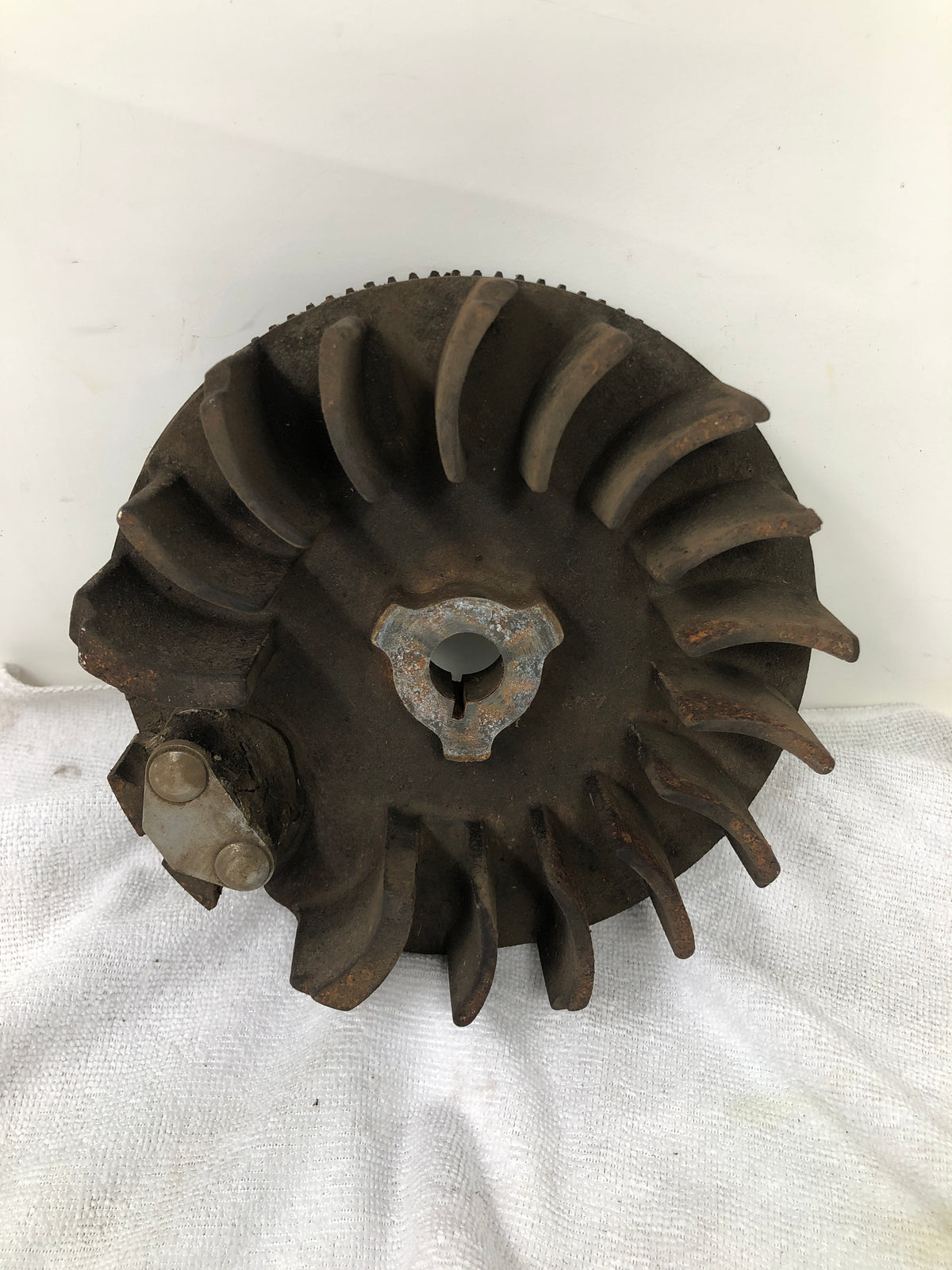 611093 Tecumseh Flywheel — RC Engine Service